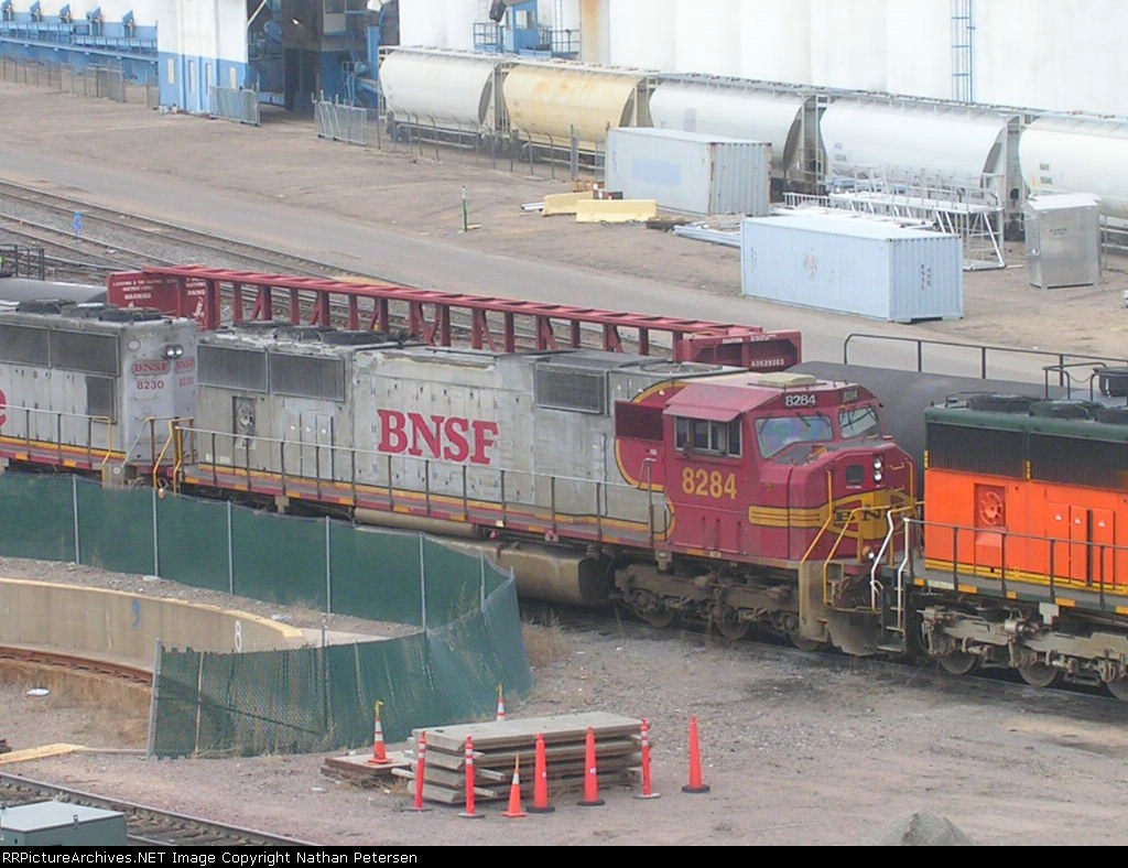 BNSF 8284